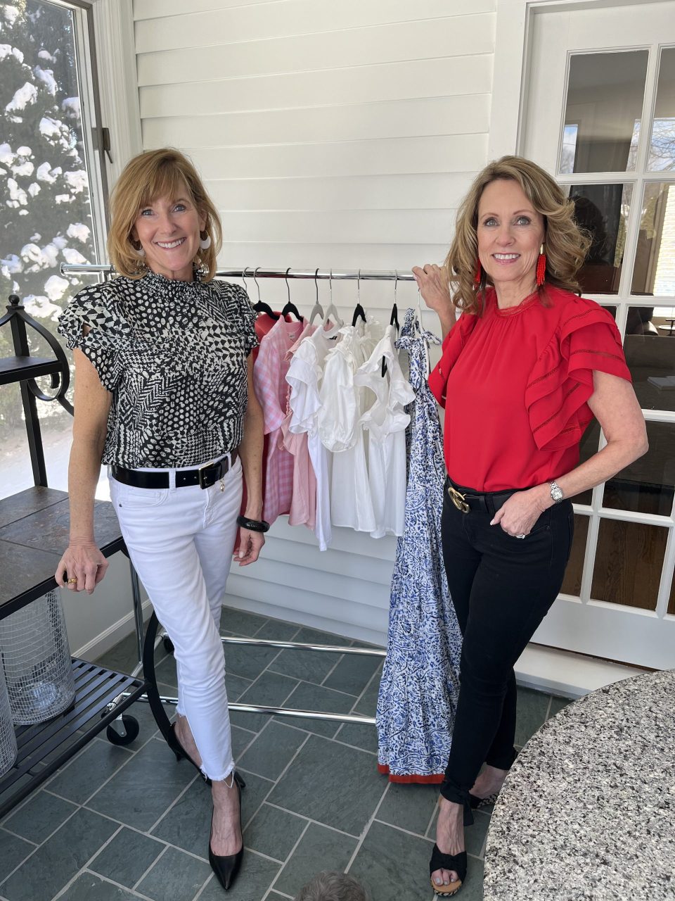 Avara: Perfect Source for Updating Your Warm Weather Fashion